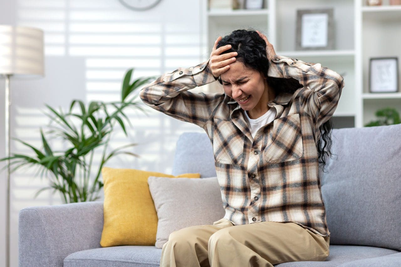 Headache on Top of the Head: Common Causes & Solutions - El Paso, TX ...